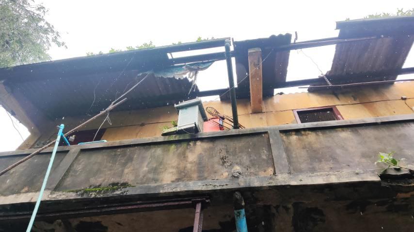 လေဆင်နှာမောင်းတိုက်ခတ်မှုကြောင့် ဗိုလ်တထောင်မြို့နယ်အတွင်း အဆောက